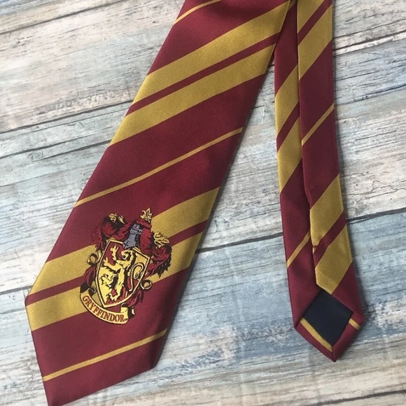 Warner Bros. | Accessories | New Harry Potter Gryffindor Neck Tie ...